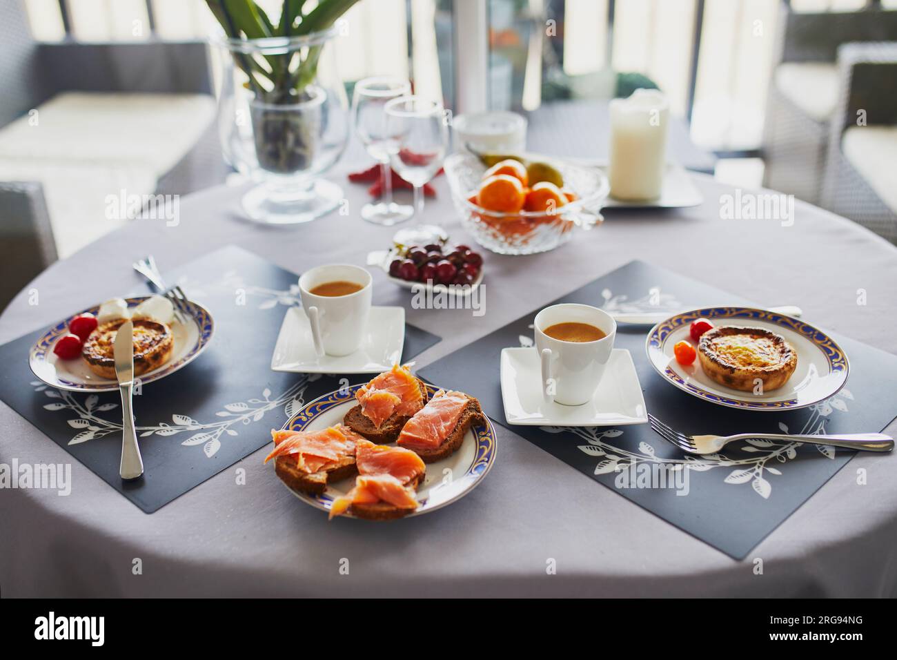 Breakfast cafe normandy hi-res stock photography and images - Alamy