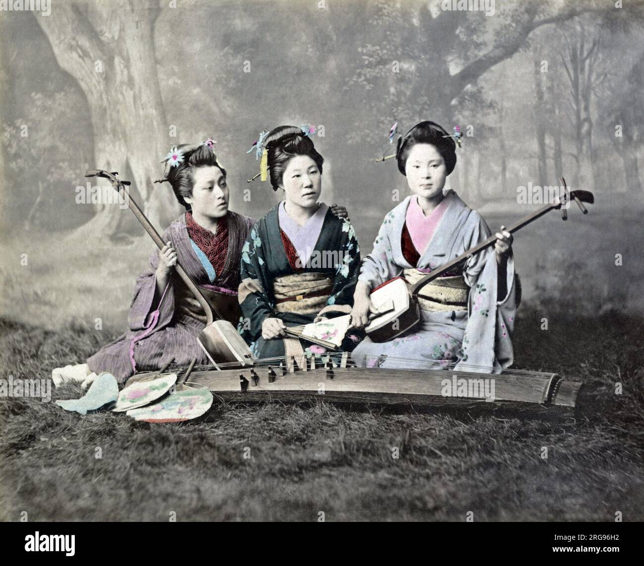 Geishas playing the shamisen and koto, Japan, circa 1880s Stock Photo ...