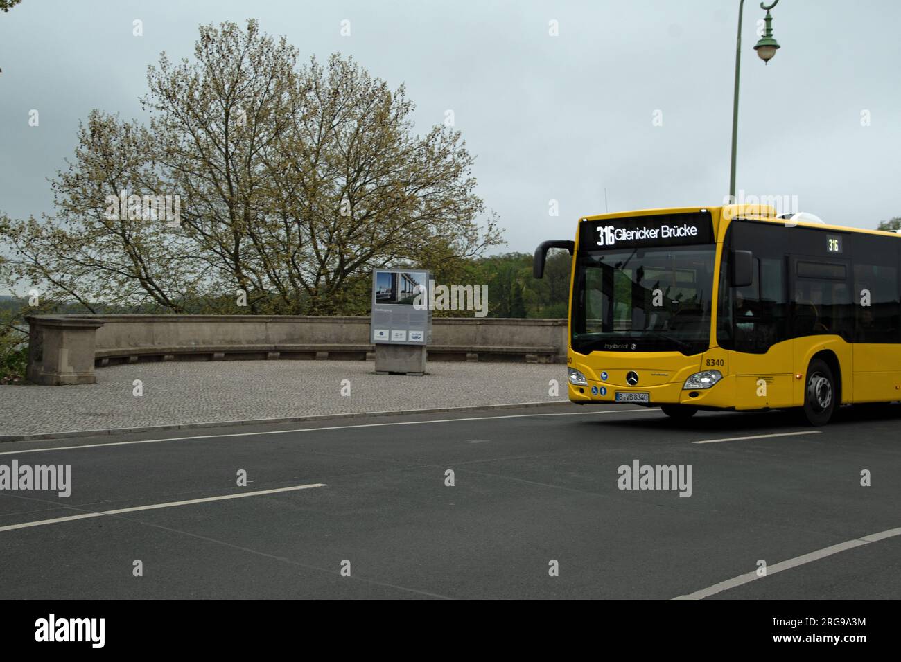 Spy bus hi-res stock photography and images - Alamy
