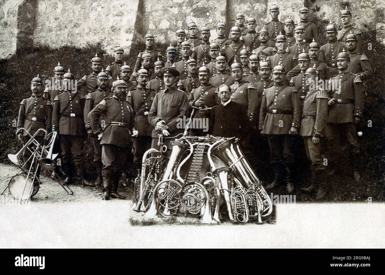 Military historical band hi-res stock photography and images - Alamy