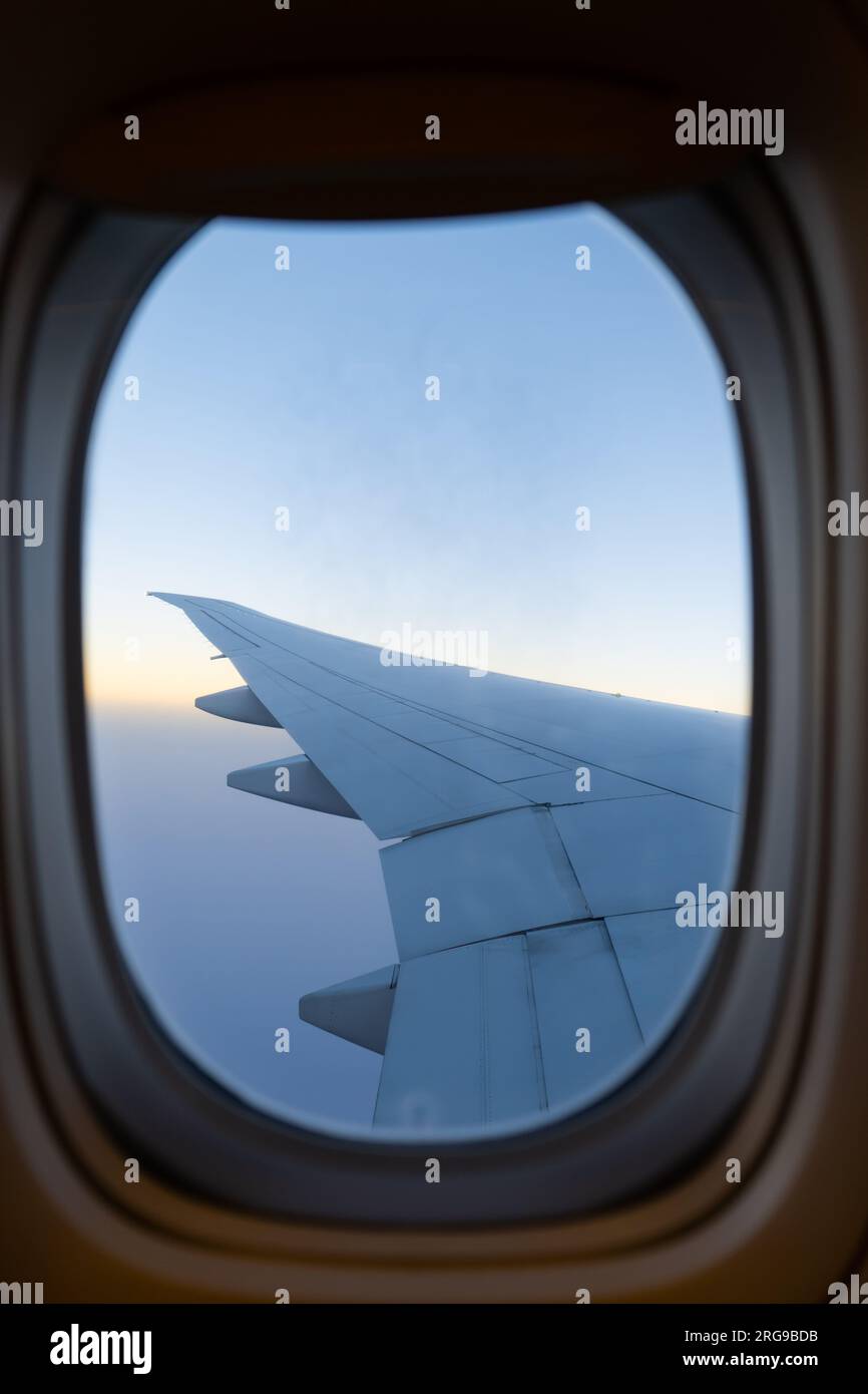 Aircraft window seat view hi-res stock photography and images - Alamy