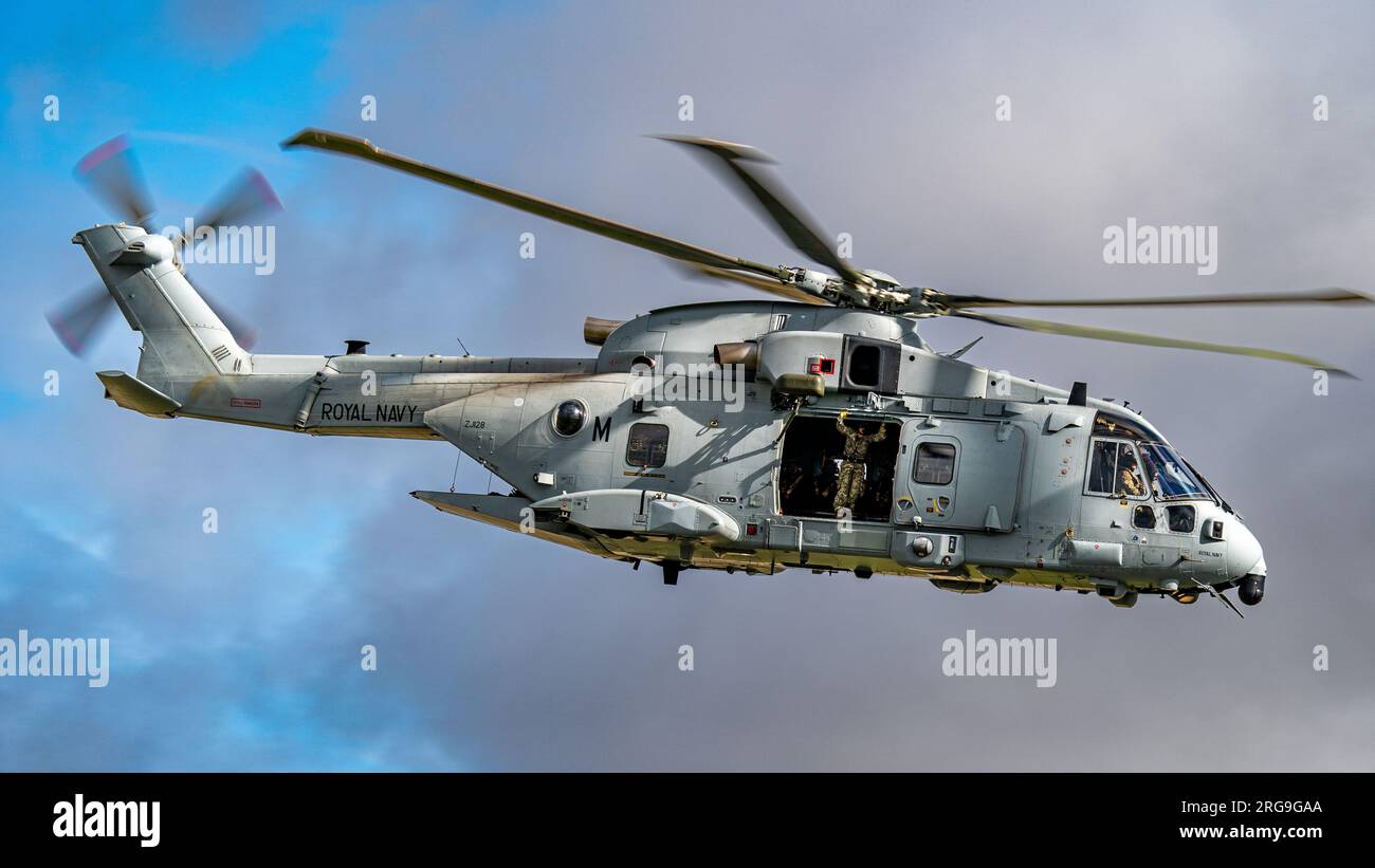Royal navy merlin hi-res stock photography and images - Alamy