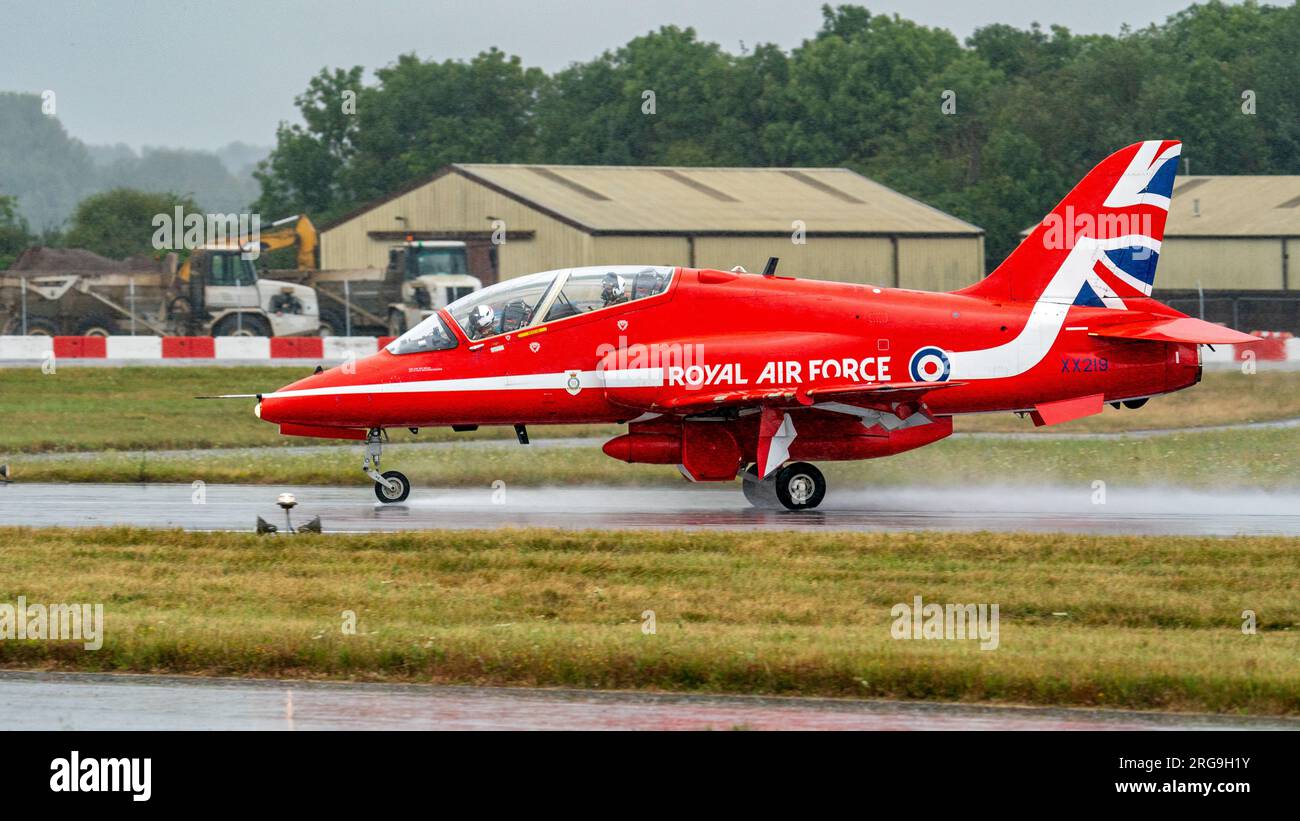 RAF Red Arrows Hawk Stock Photo - Alamy