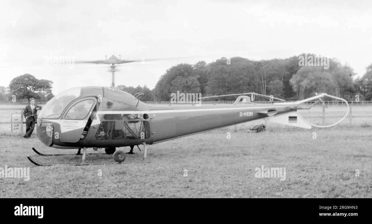 Bell 47h 1 hi-res stock photography and images - Alamy