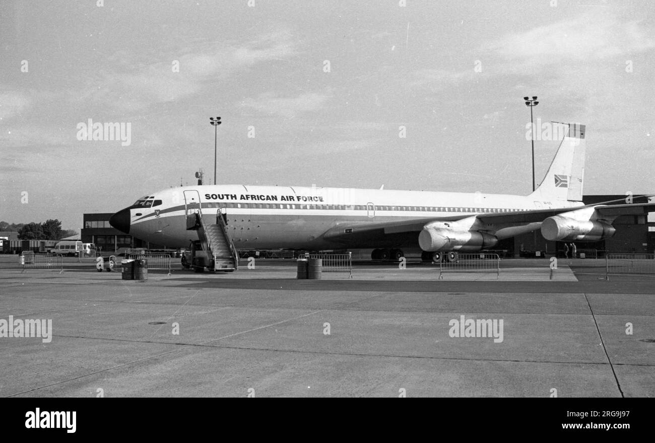 Boeing 707 320 hi-res stock photography and images - Alamy