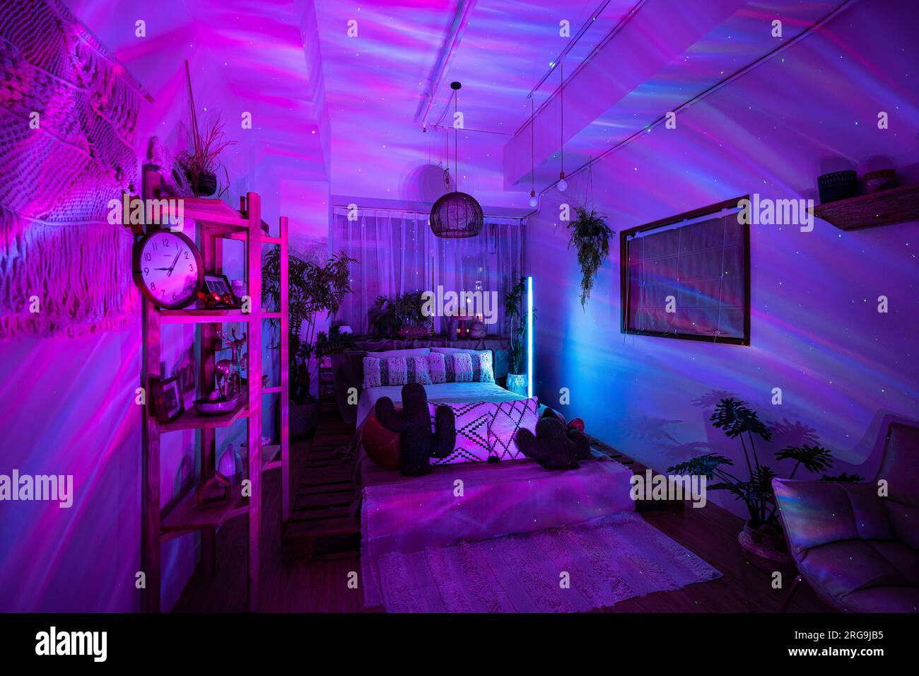 Projection light hi-res stock photography and images - Alamy
