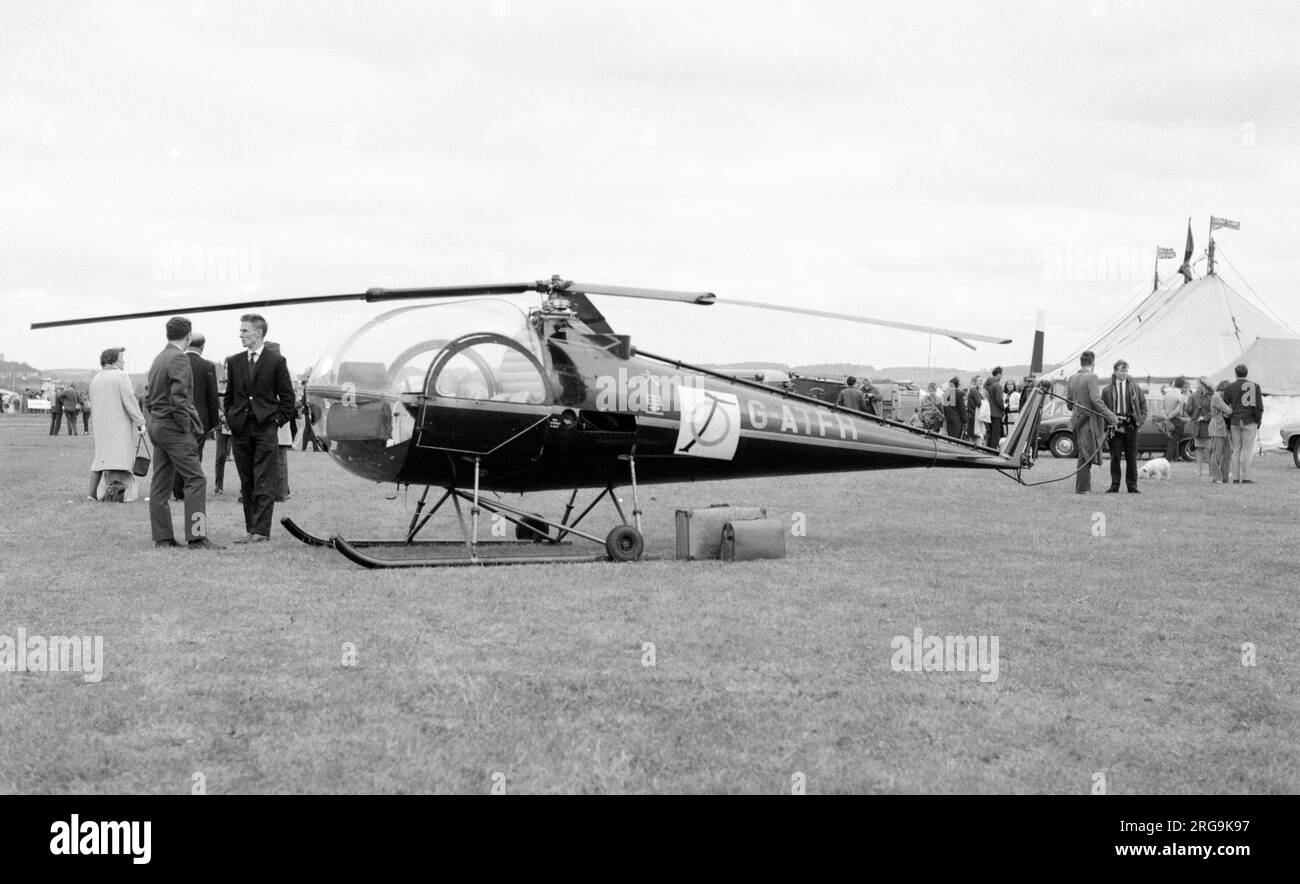 1968 helicopter hi-res stock photography and images - Alamy