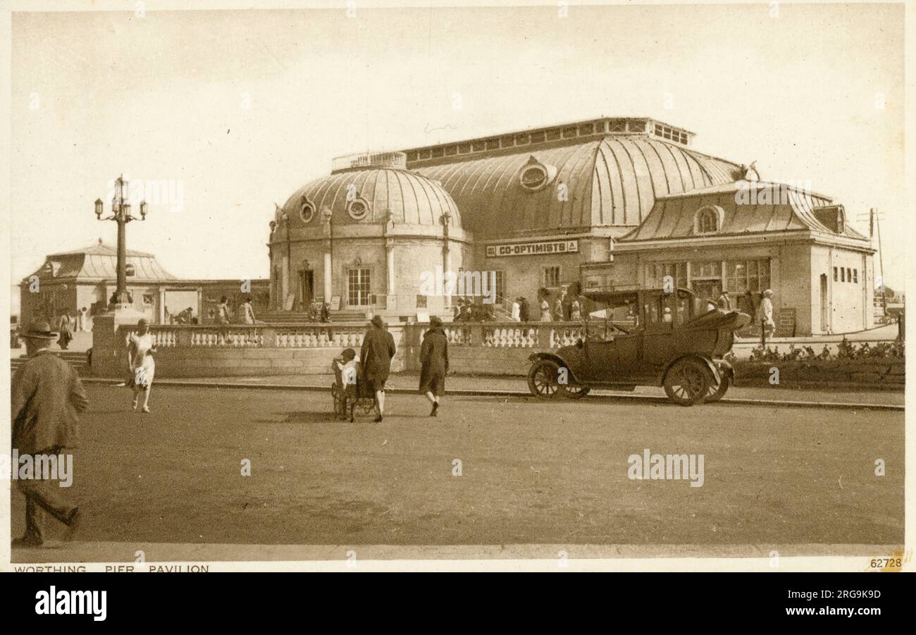 The Worthing Pier Pavilion. Performing were the Co-Optimists, a variety ...