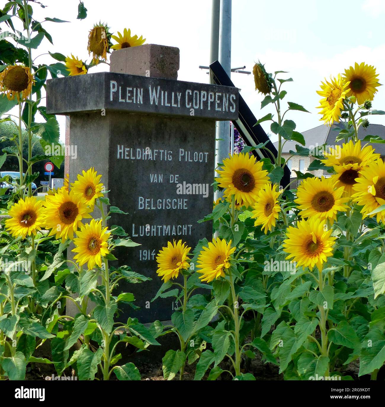 The small memorial to Heldhaftig Piloot Willy Coppens is in the Willy ...