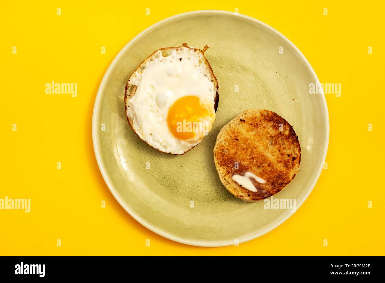 Organic fried egg muffin Stock Photo - Alamy