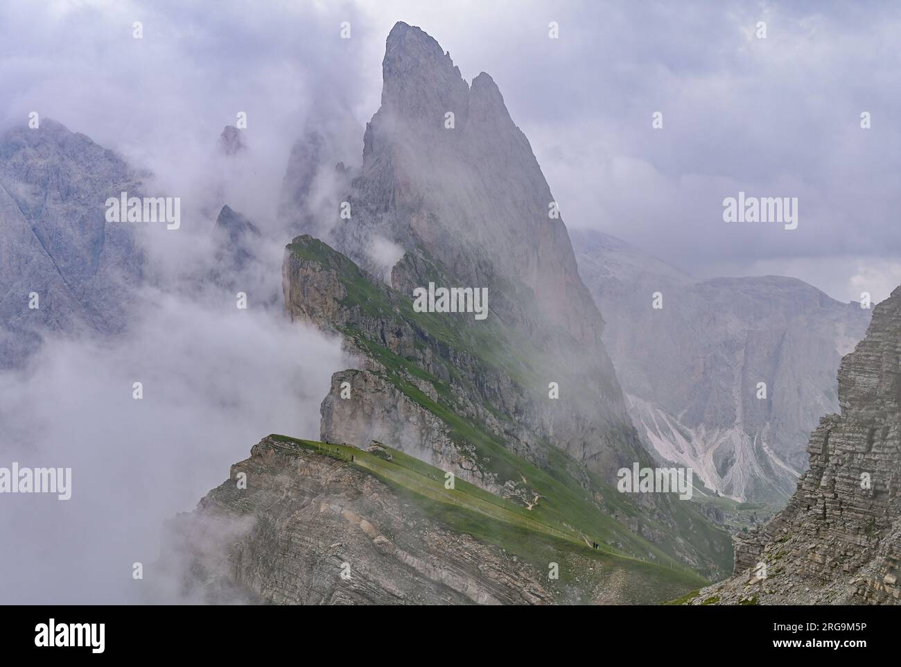 21 July 2023, Italy, St. Ulrich: The mountain peaks of the Seceda. The ...