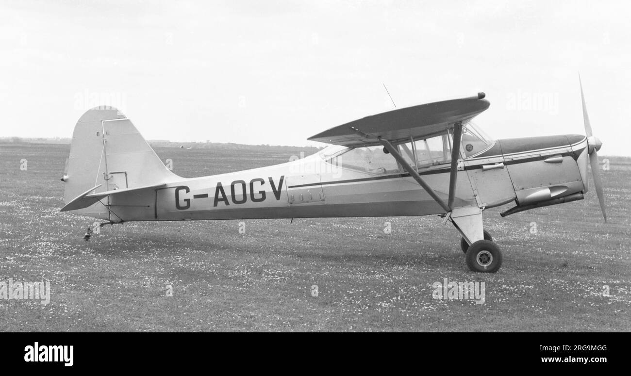 Auster aircraft Black and White Stock Photos & Images - Alamy