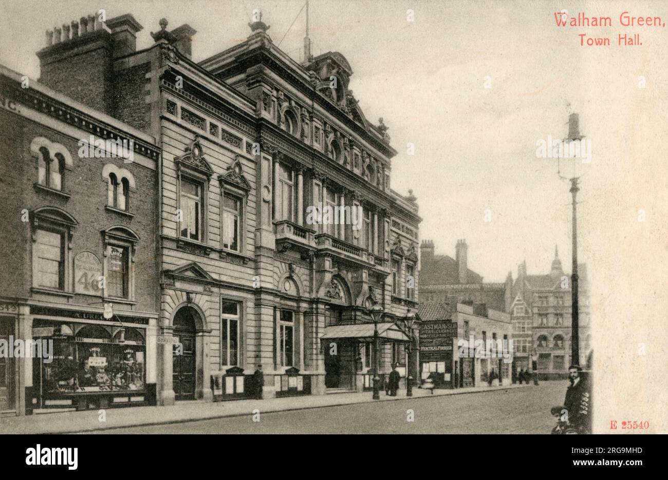 Walham Green, Fulham, London - Town Hall Stock Photo - Alamy