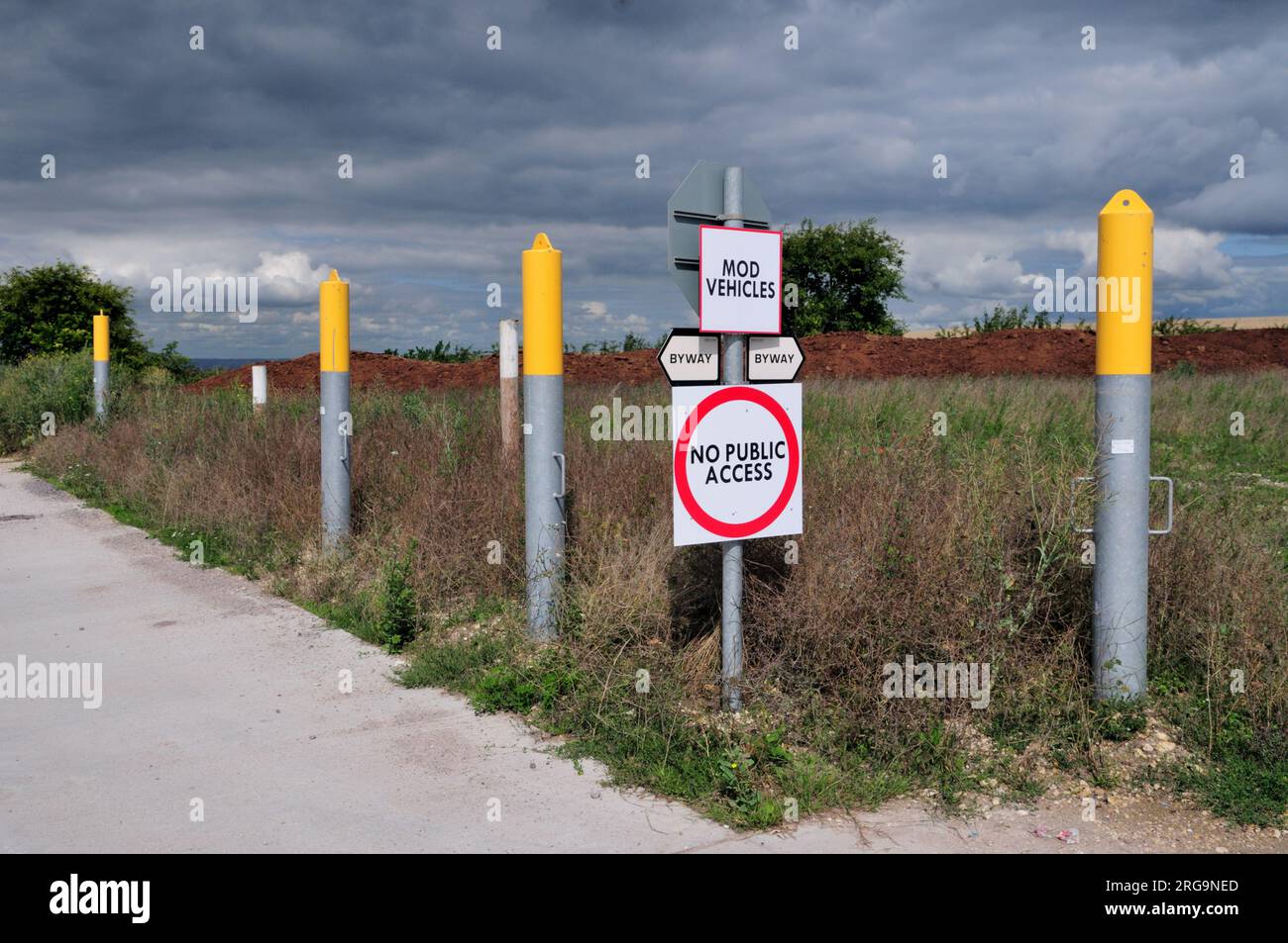 Signs on the Salisbury Plain Training Area, Wiltshire Stock Photo - Alamy
