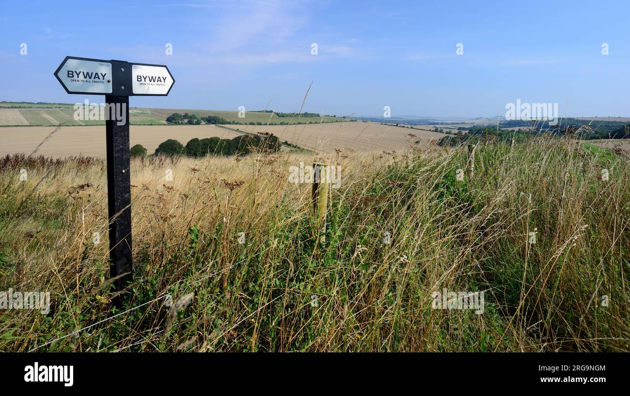 Rights of way signs hi-res stock photography and images - Alamy