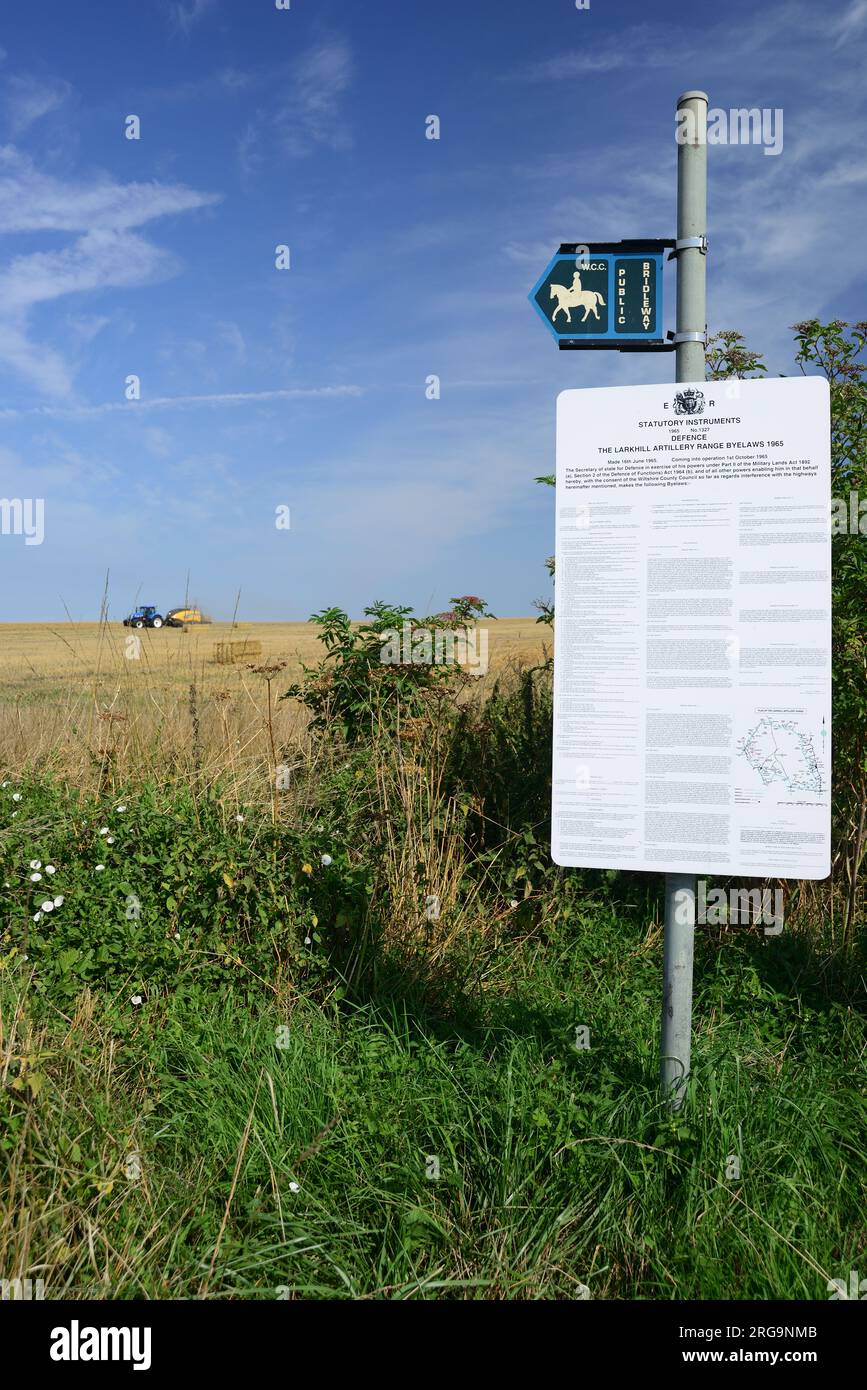 Bridleway sign and military bye-laws notice on the Salisbury Plain ...