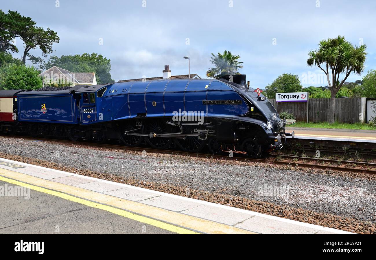 LNER Class A4 Pacific No 60007 'Sir Nigel Gresley' passing through ...