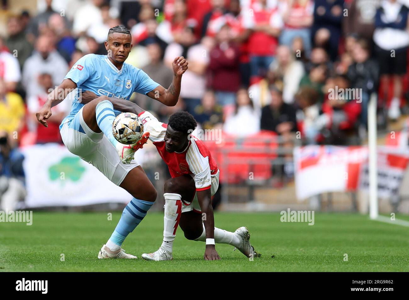 Bukayo saka arsenal 2023 hi-res stock photography and images - Alamy