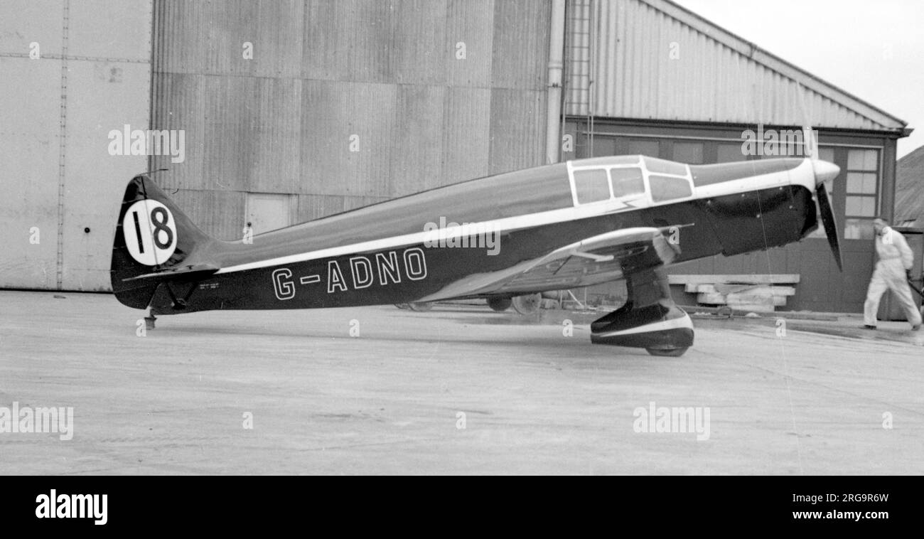 de Havilland Technical School T.K.2 G-ADNO Stock Photo - Alamy