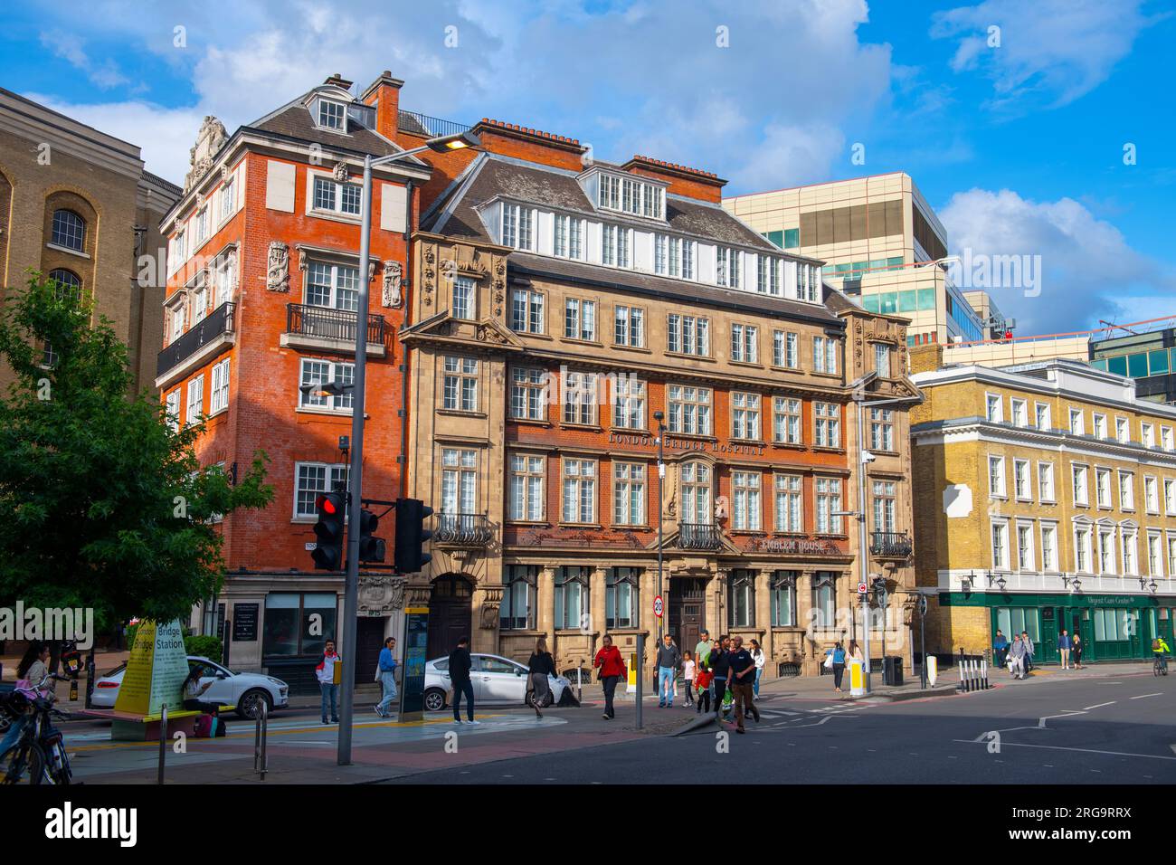 London Bridge Hospital at Emblem House at 27 Tooley Street in Southwark ...