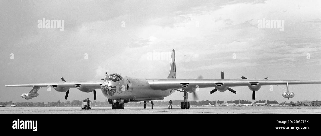 326th bombardment squadron hi-res stock photography and images - Alamy