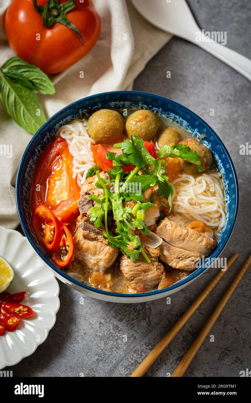 Vietnamese food idea hi-res stock photography and images - Alamy