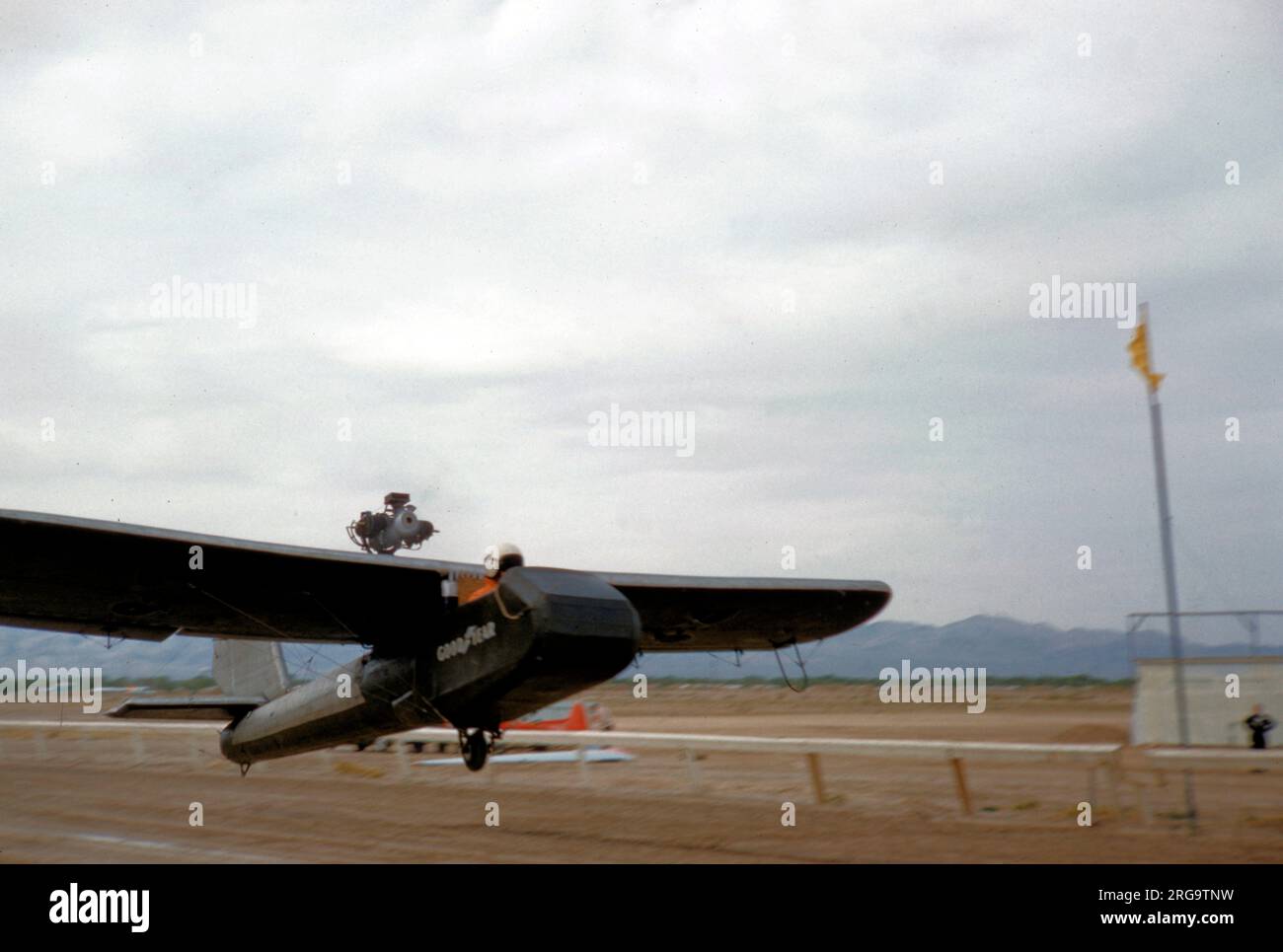Goodyear GA-468 Inflatoplane (Goodyear XAO-3-GI), single-seat ...