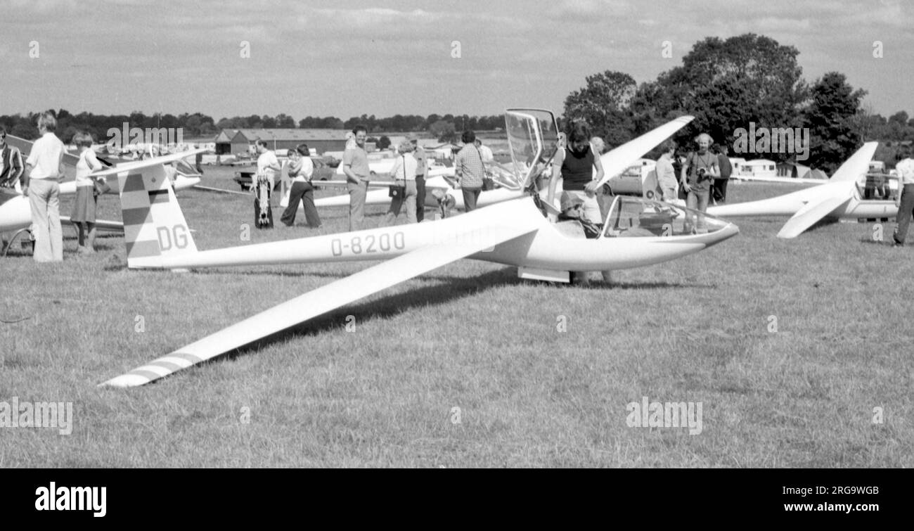 Glaser-Dirks DG-200 D-8200 - 'DG', single-seat Open-class high ...