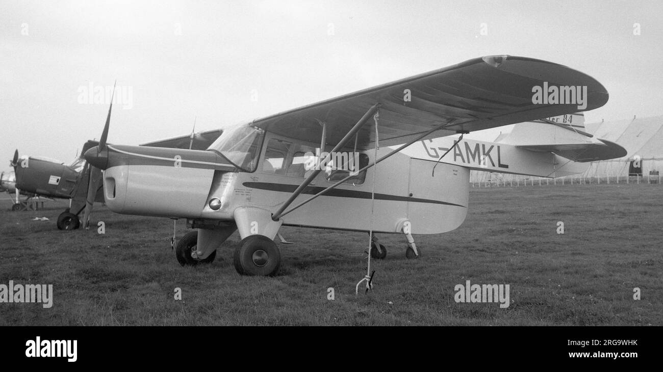 Auster B.4 G-AMKL at the 1953 SBAC Farnborough air-show Stock Photo - Alamy