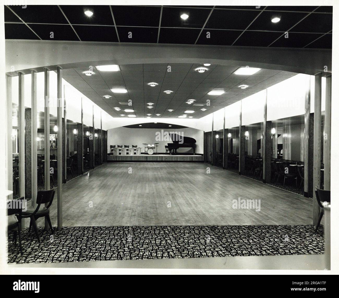 Photograph of Lord Kitchener PH, Welling, Kent. The main side of the ...