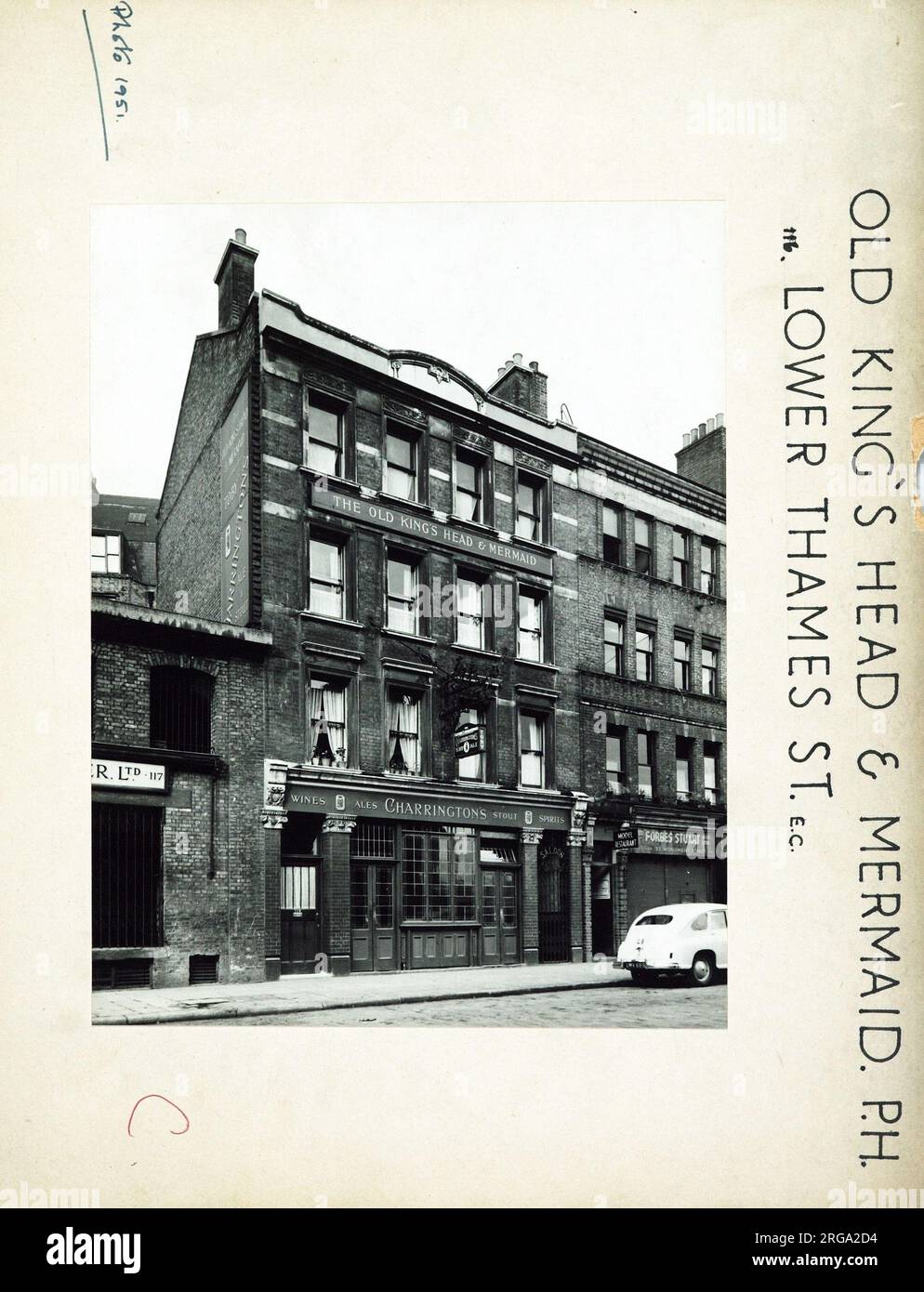 Old Kings Head & Mermaid PH, Billingsgate, London. The main side of the ...