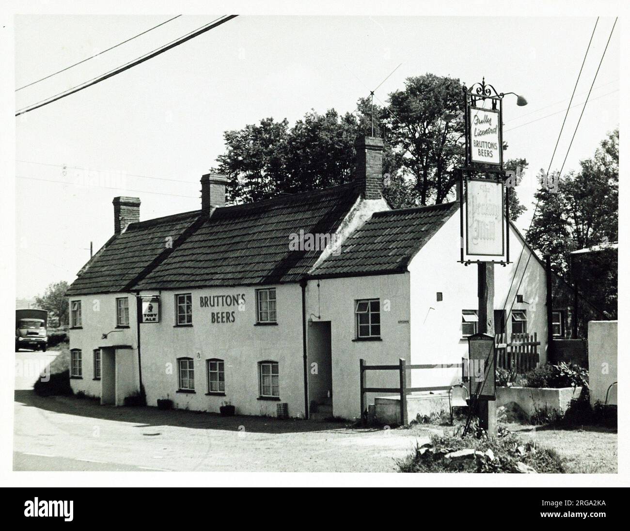 Photograph of Pecking Mill PH, Evercreech, Somerset. The main side of ...