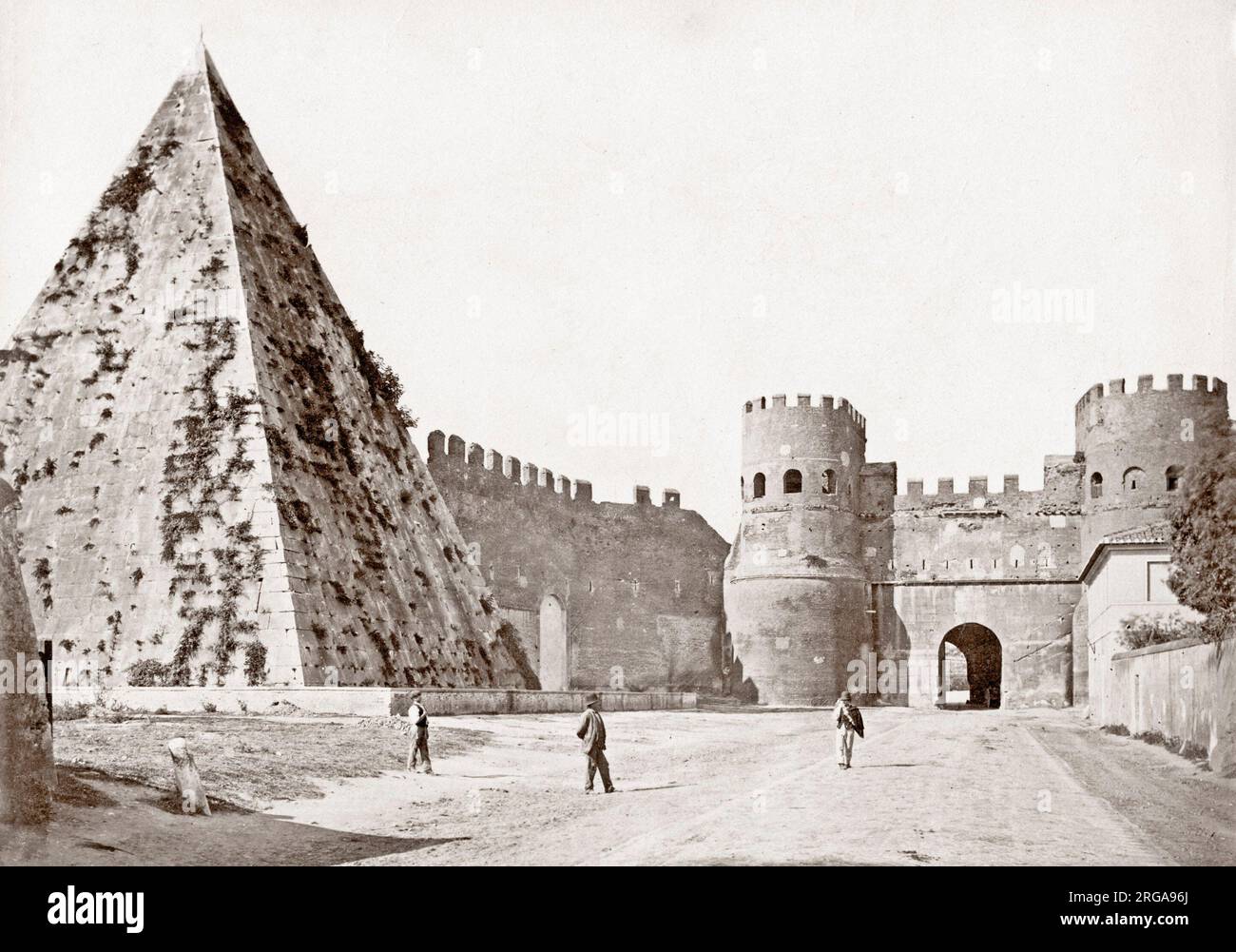 c.1880s Italy Rome - the Pyramid of Cestius Stock Photo - Alamy