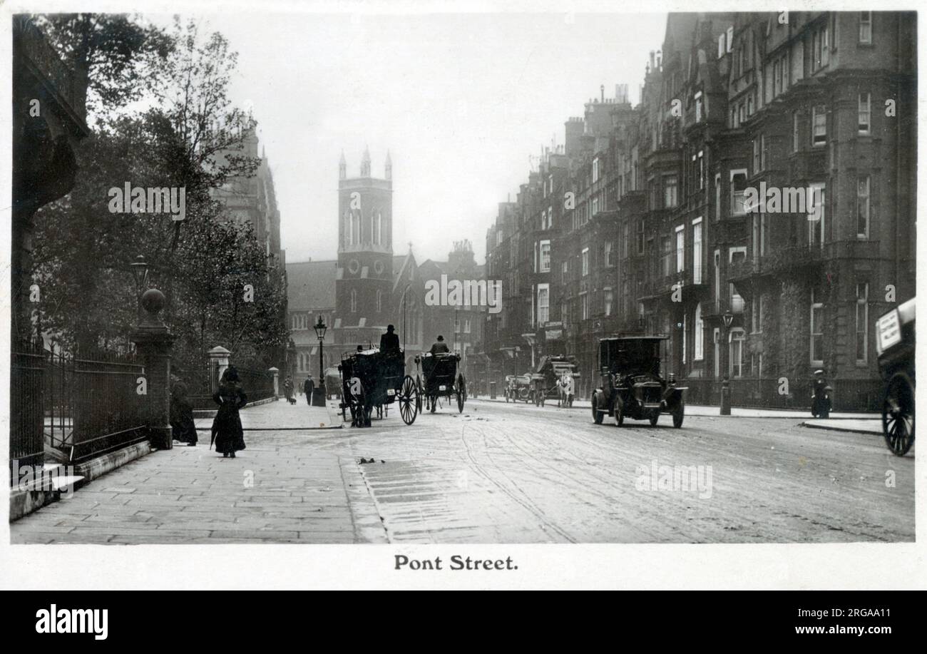 Pont Street - a fashionable street in the Royal Borough of Kensington ...
