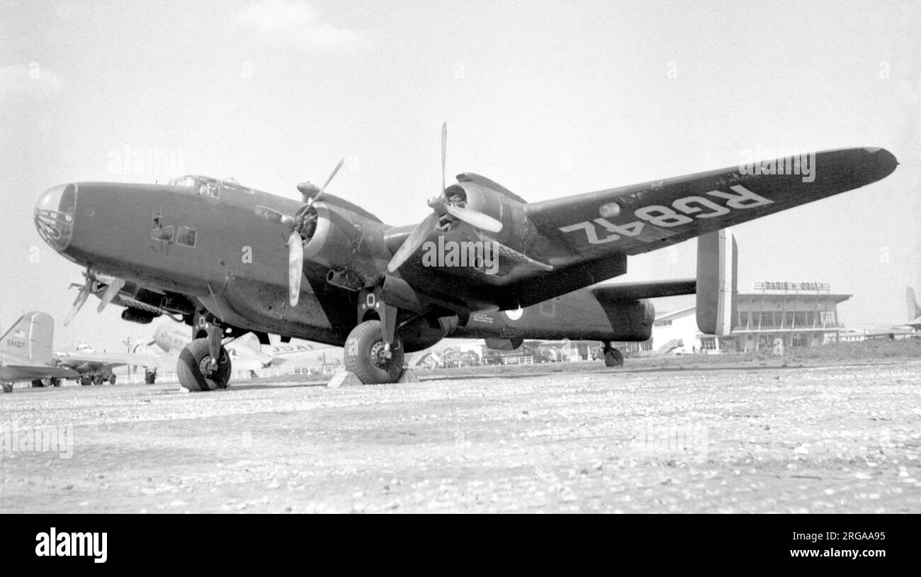 Handley page halifax raf Black and White Stock Photos & Images - Alamy