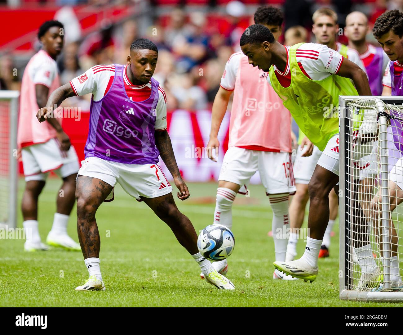 AMSTERDAM - Steven Bergwijn and Jorrel Hato during the open day of Ajax in the Johan Cruijff ...