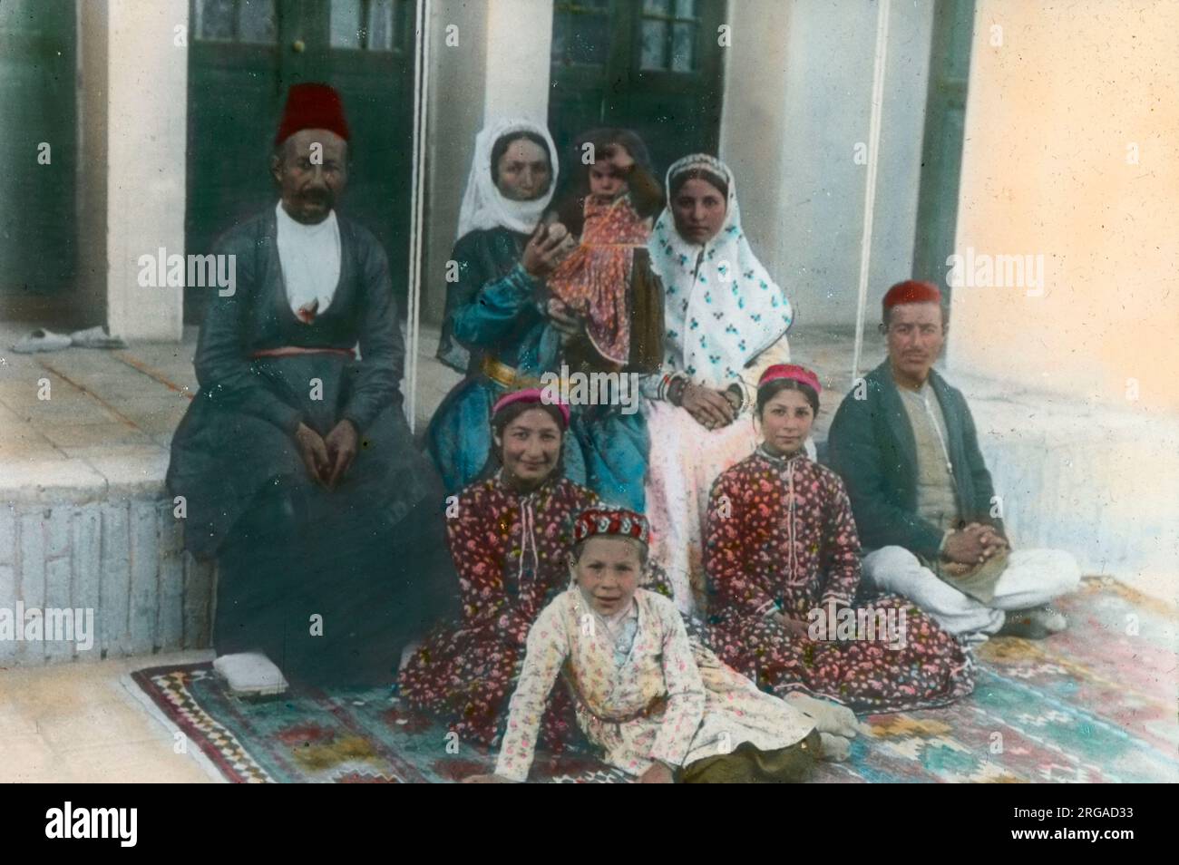 Iranian family hi-res stock photography and images - Alamy