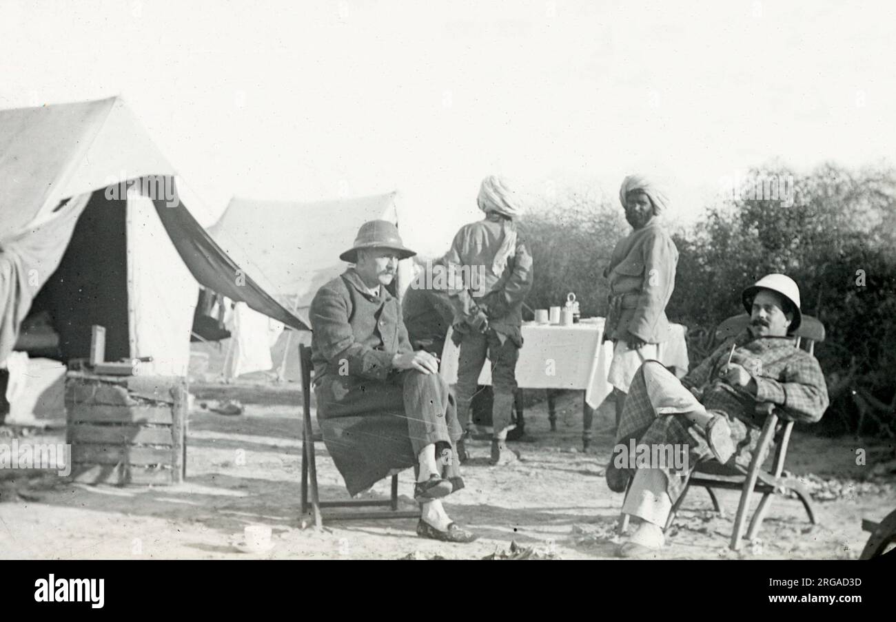 Colonial Hunting Party in camp Stock Photo - Alamy