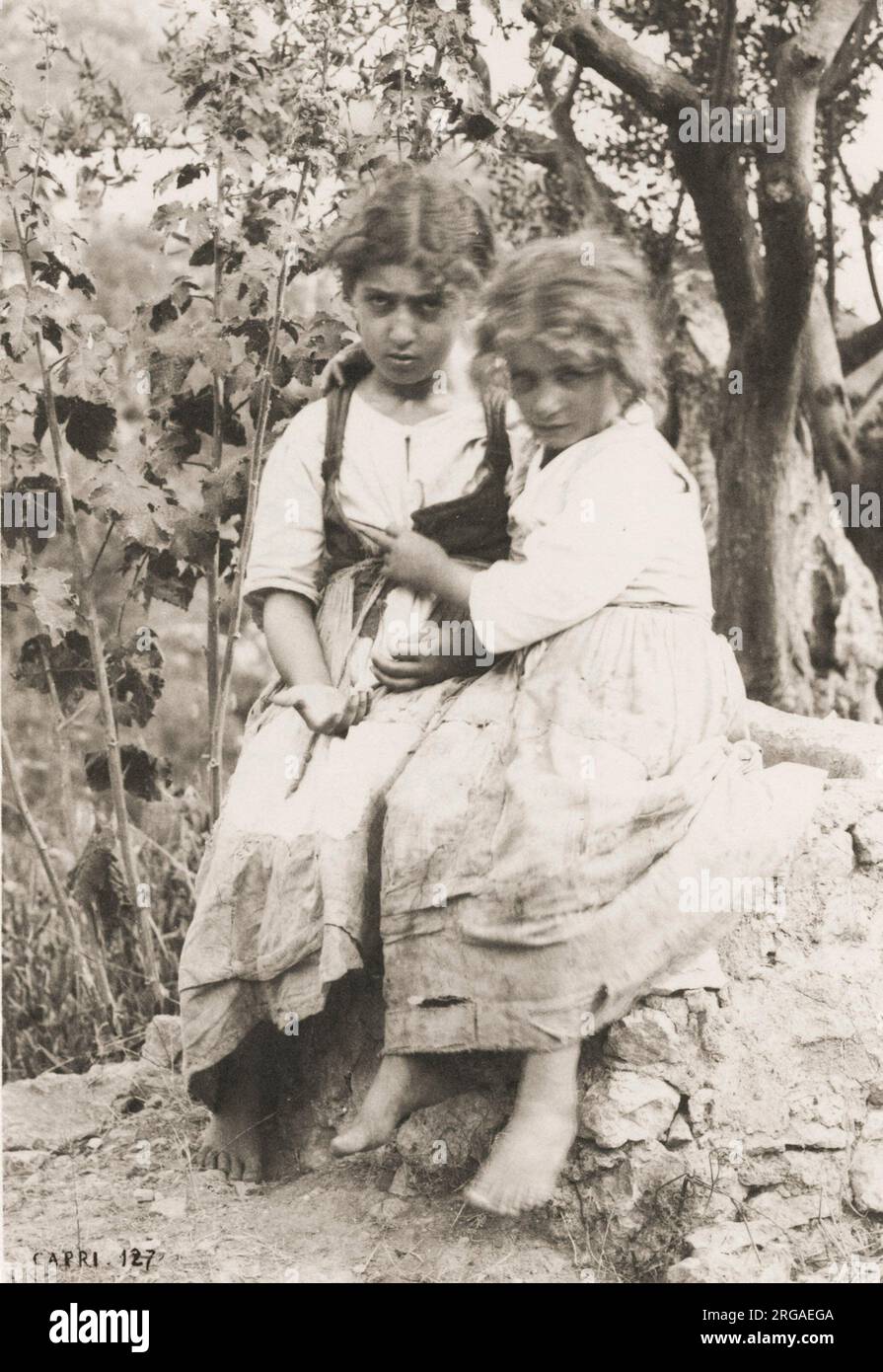 Vintage 19th century photograph: Vintage 19th century photograph: group ...