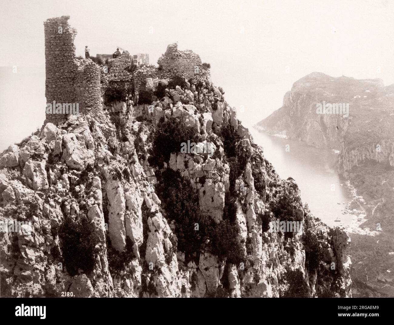 Castello barbarossa hi-res stock photography and images - Alamy