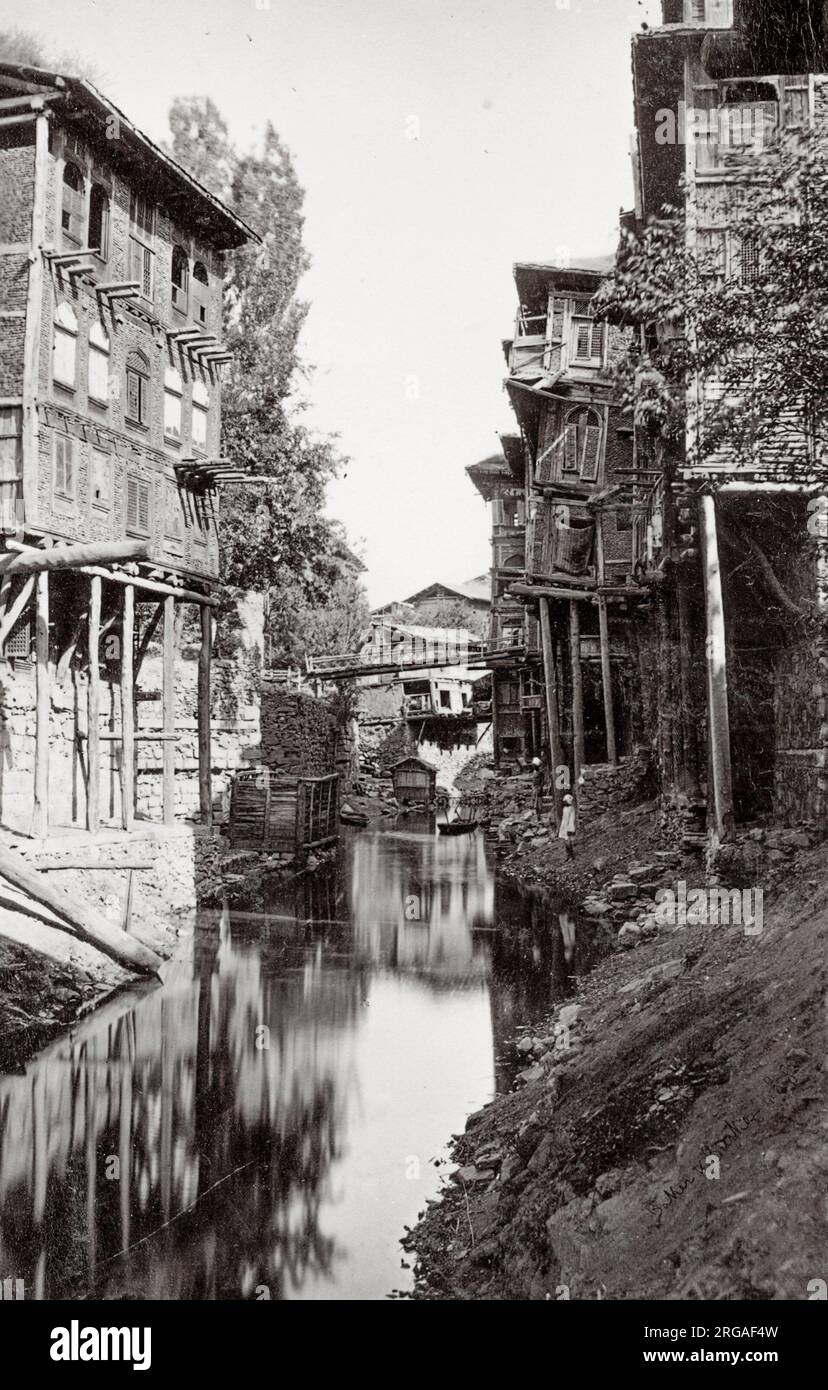 Marqual canal hi-res stock photography and images - Alamy