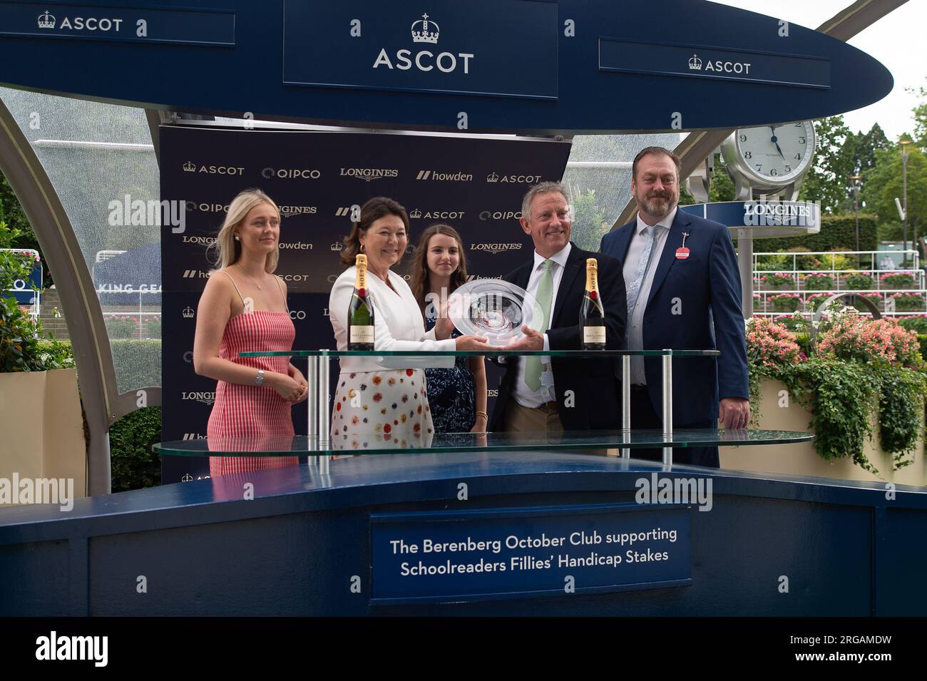 Woolhampton racecourse hi-res stock photography and images - Alamy