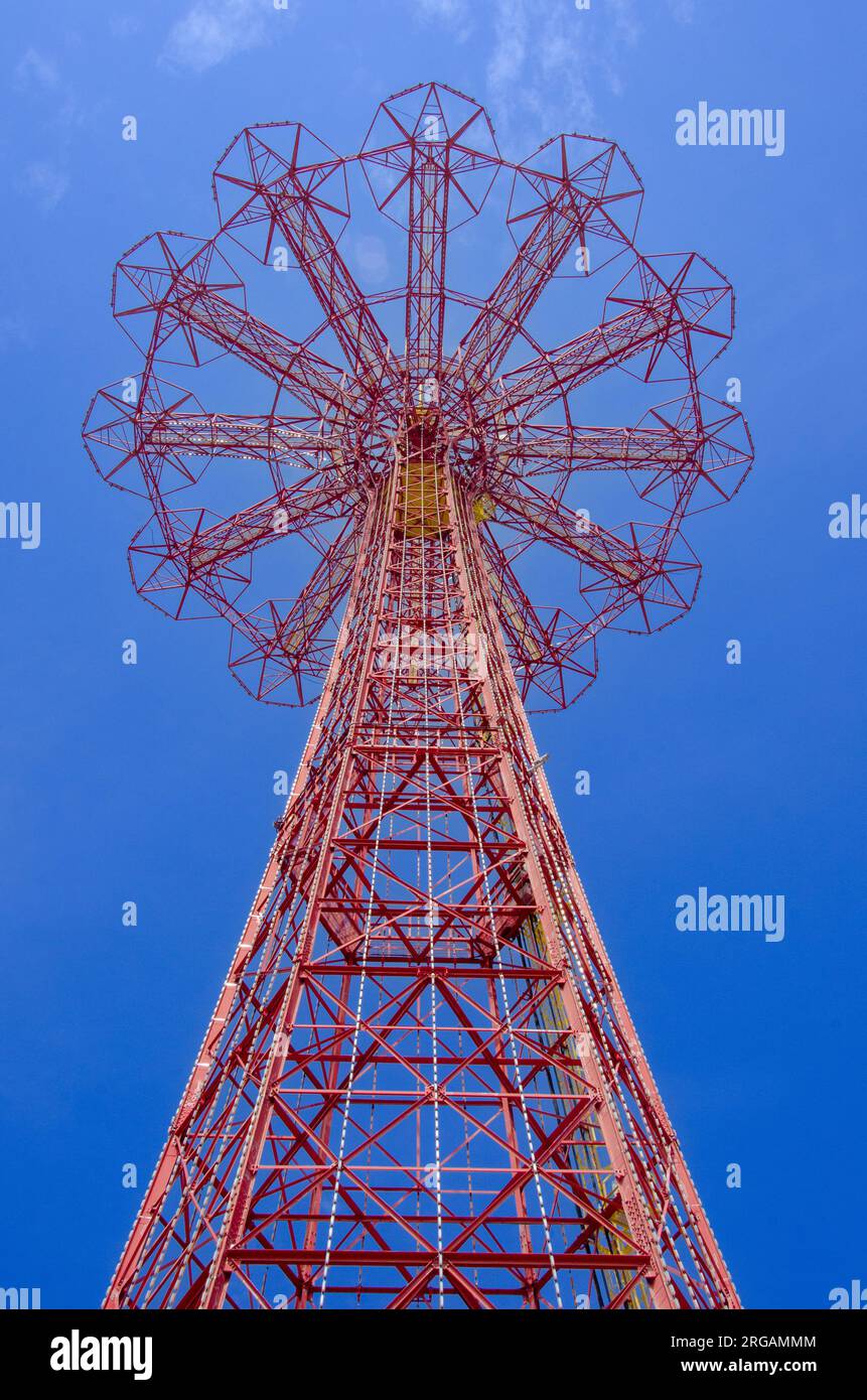 Parachute Jump ride at Coney Island in Brooklyn, New York Stock Photo ...