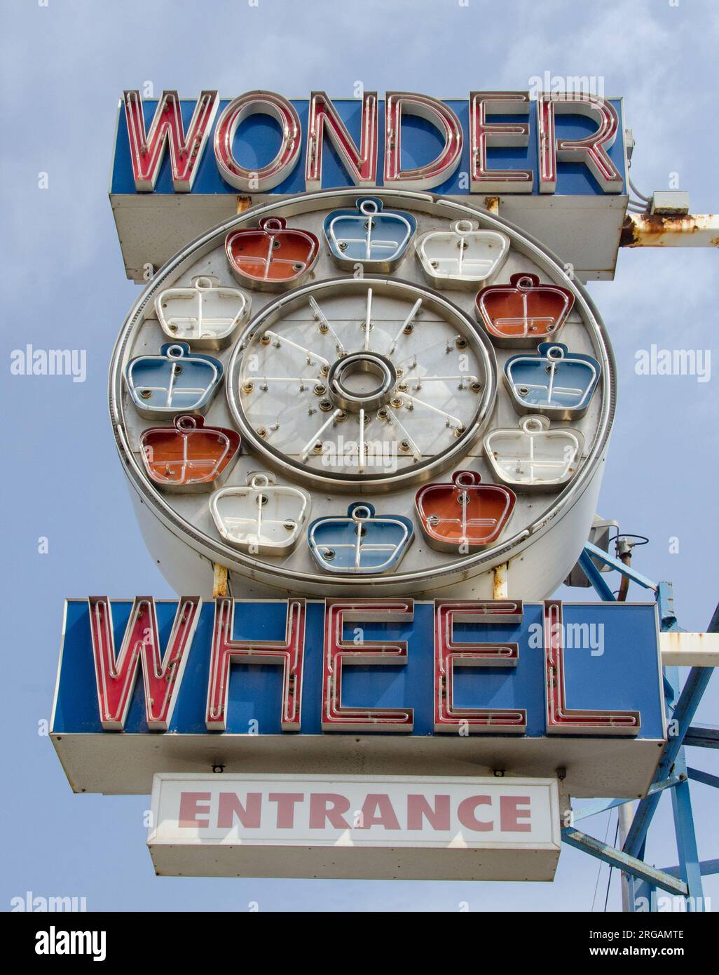 Wonder Wheel entrance at Coney Island Stock Photo - Alamy
