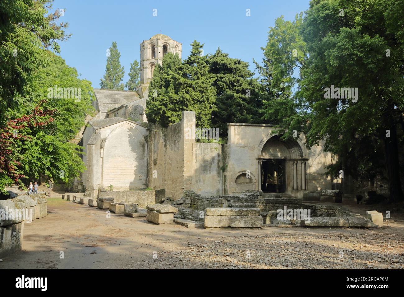 Alyscamps hi-res stock photography and images - Alamy