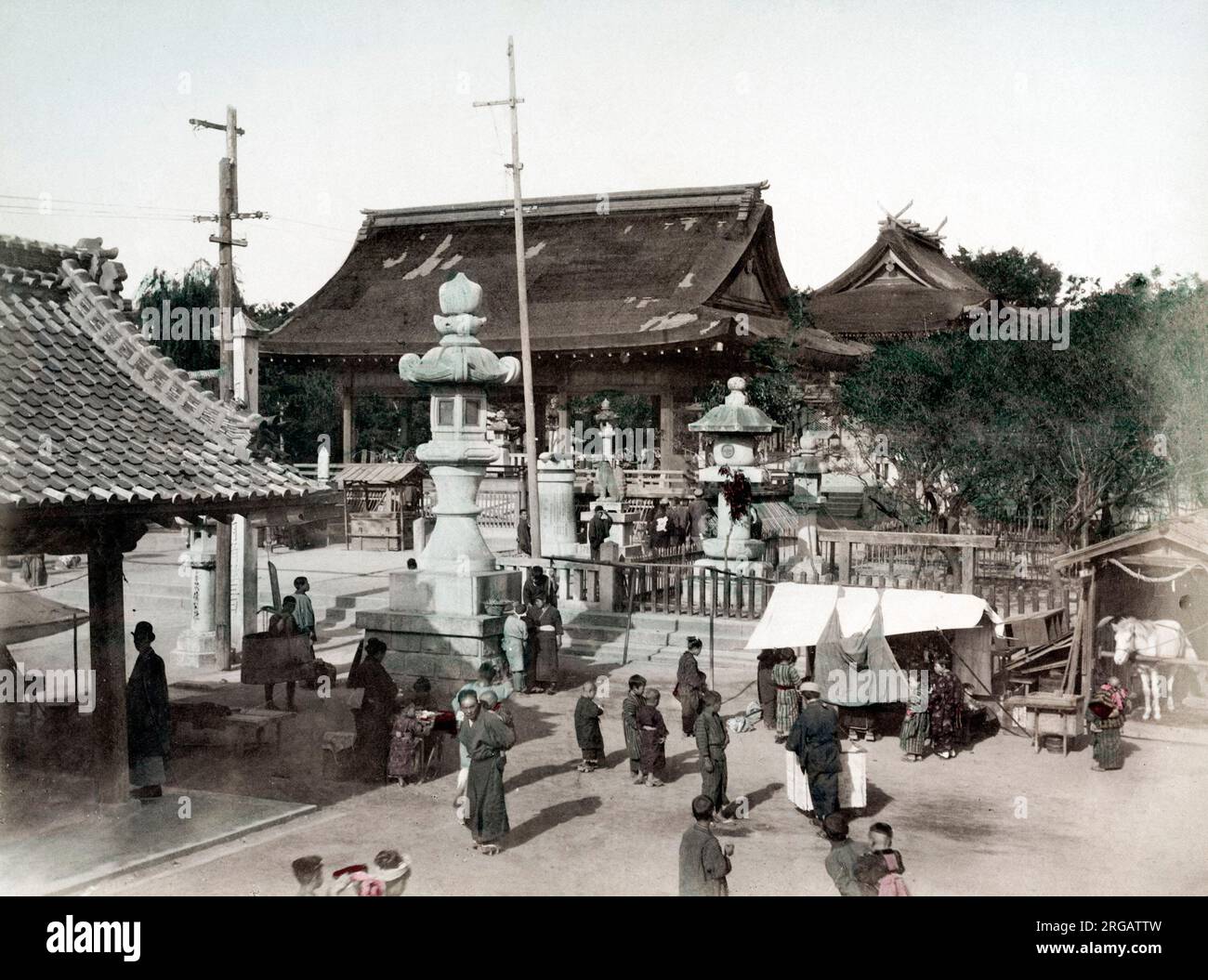 c.1880's Japan - Nanko temple Kobe Stock Photo - Alamy