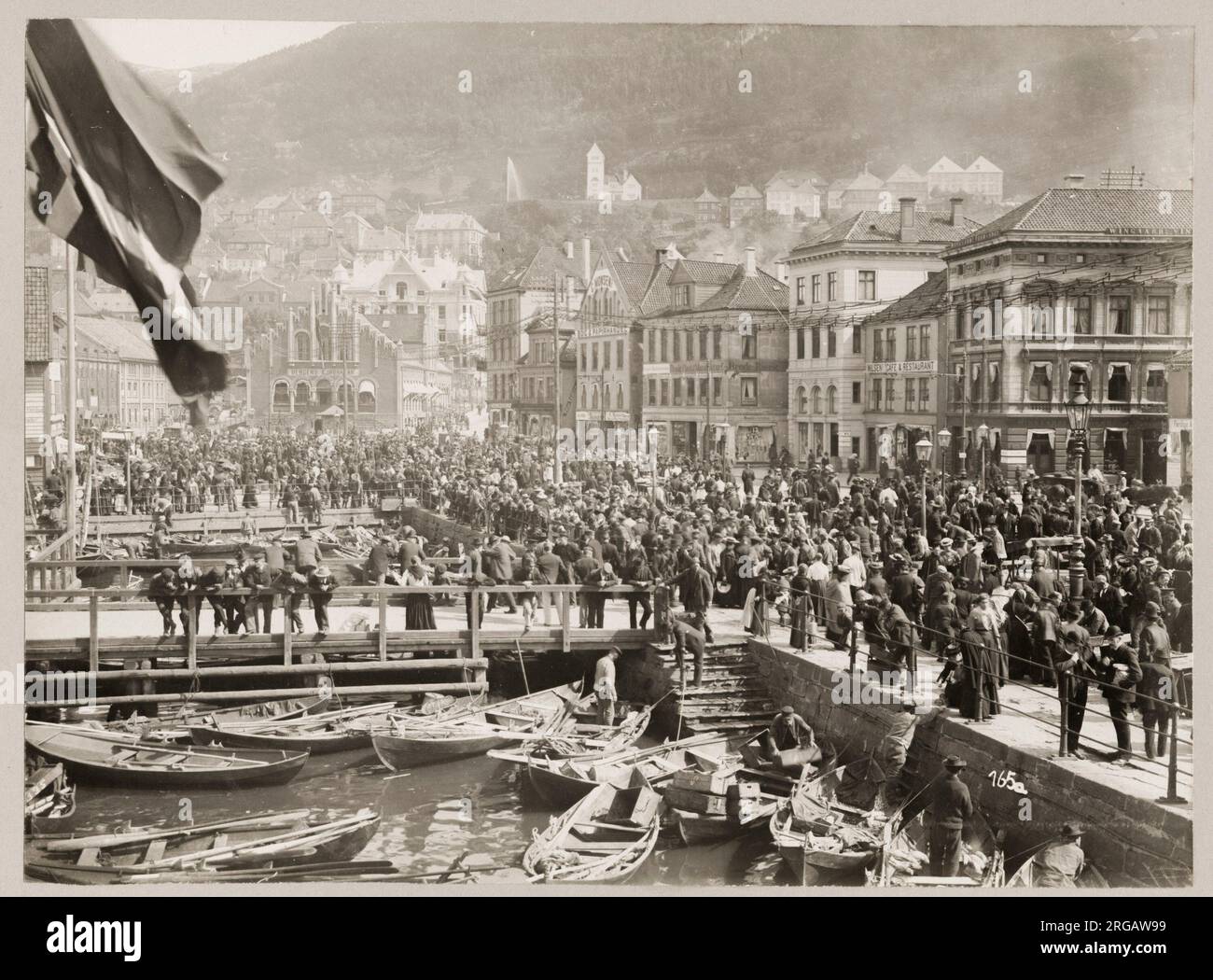 Vintage c.1900 photograph: fish market in Bergen, Norway Stock Photo ...