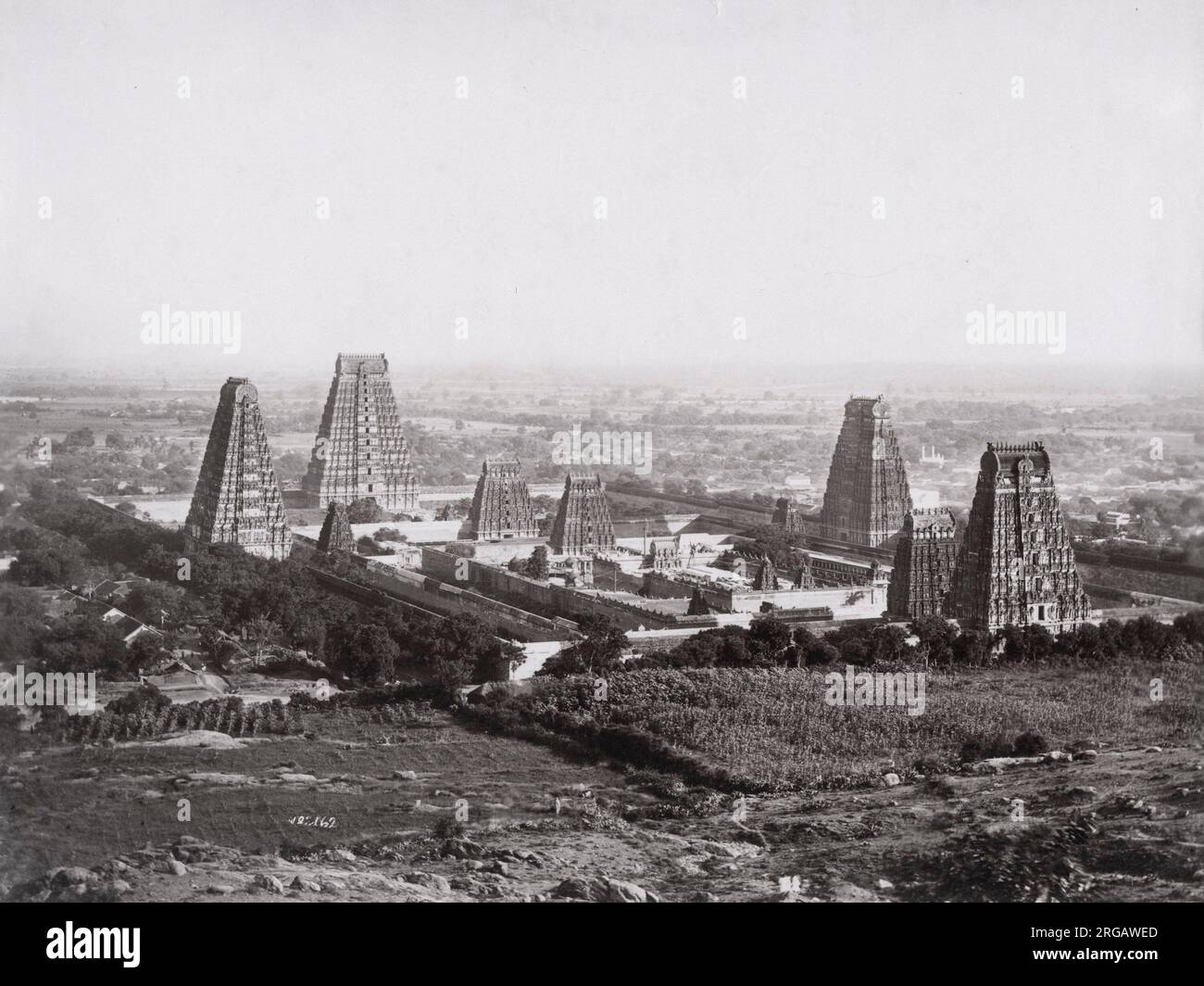 Vintage late 19th century photograph:Meenakshi Temple, Madura, Madurai ...
