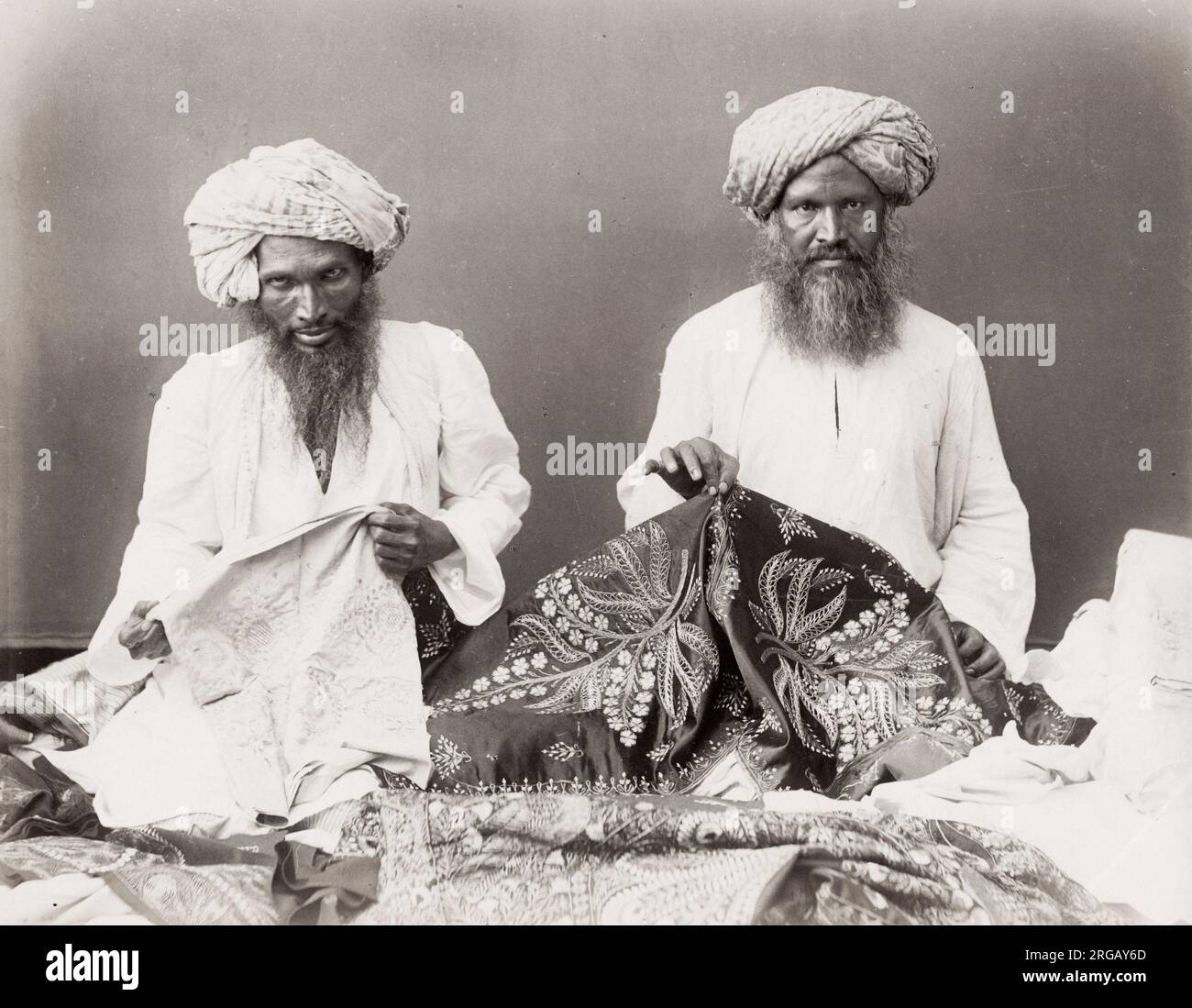 India cloth hi-res stock photography and images - Alamy