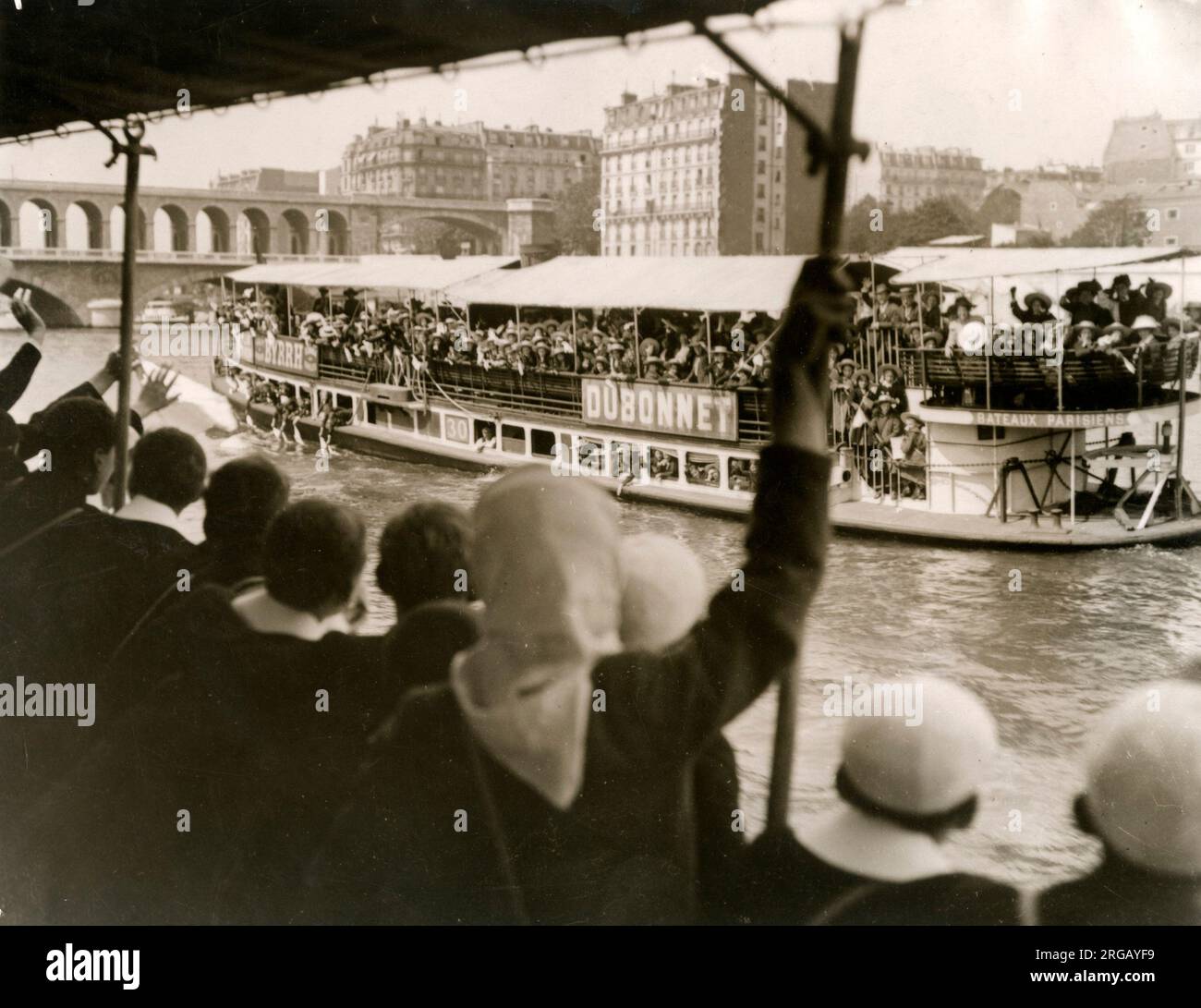 1920s paris hi-res stock photography and images - Alamy